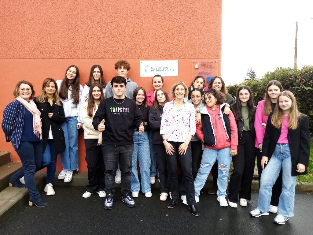 Des lycéens français et espagnols réunis autour de la thématique du ...